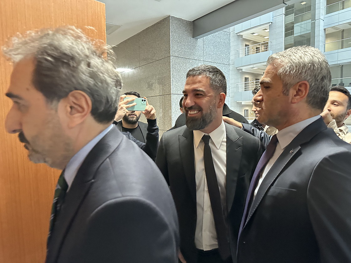 Fraud case against DenizBank CEO Hakan Ates launched in Türkiye ...