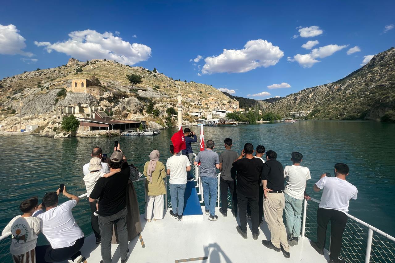 'Cittaslow Halfeti' draws crowds to Türkiye’s sunken town by Birecik ...